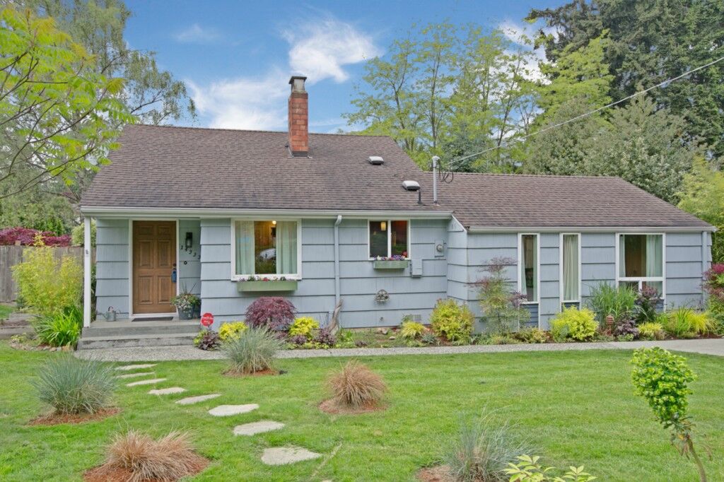 House for sale in Seattle: 14333 Bagley Ave N, Seattle, WA 98133