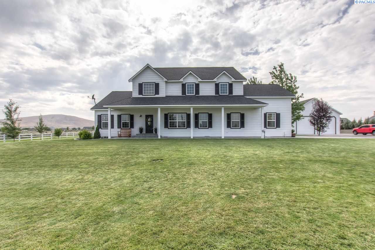 MLS#233794: 3340 Mount Adams View Drive, West Richland, WA 99353-7798