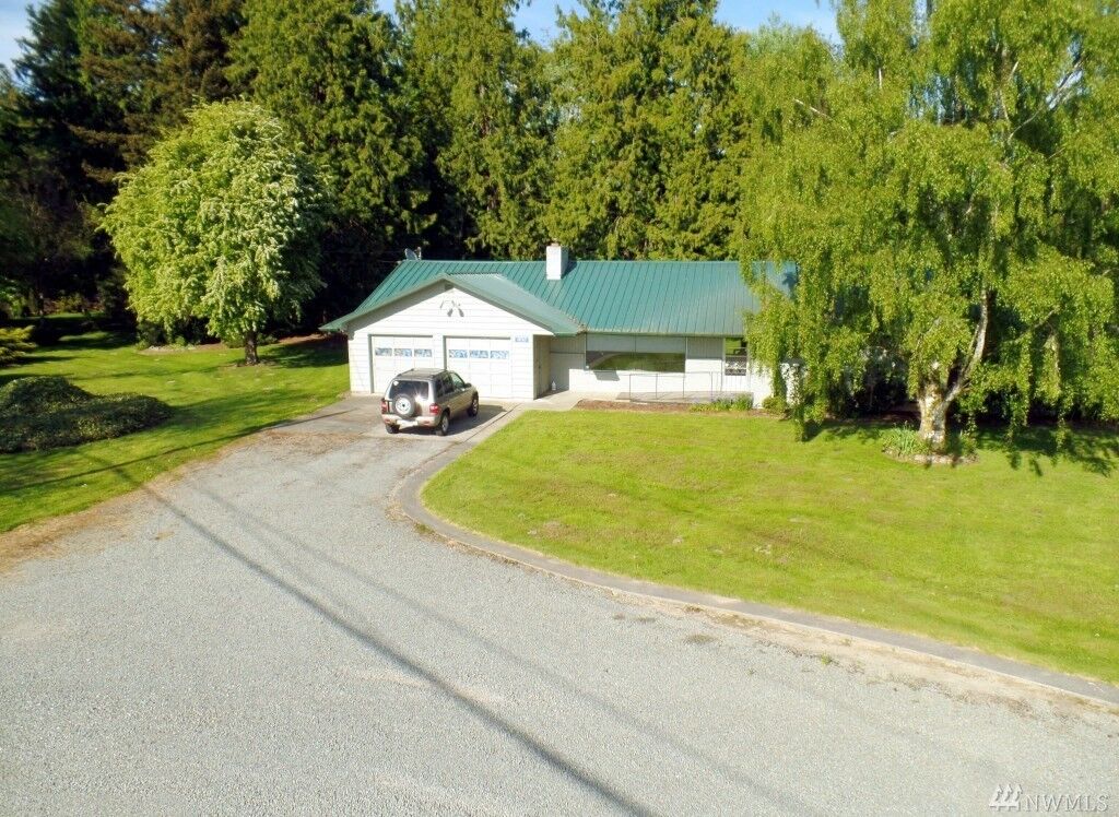 Home for sale in Mount Vernon: 18765 Cedardale Rd, Mount Vernon, WA 98274