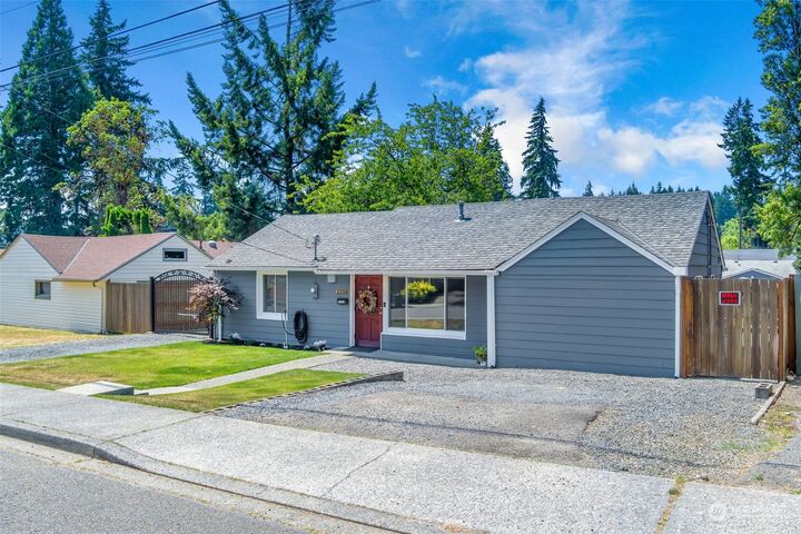 MLS#2142571: 23308 54th Avenue W, Mountlake Terrace, WA 98043