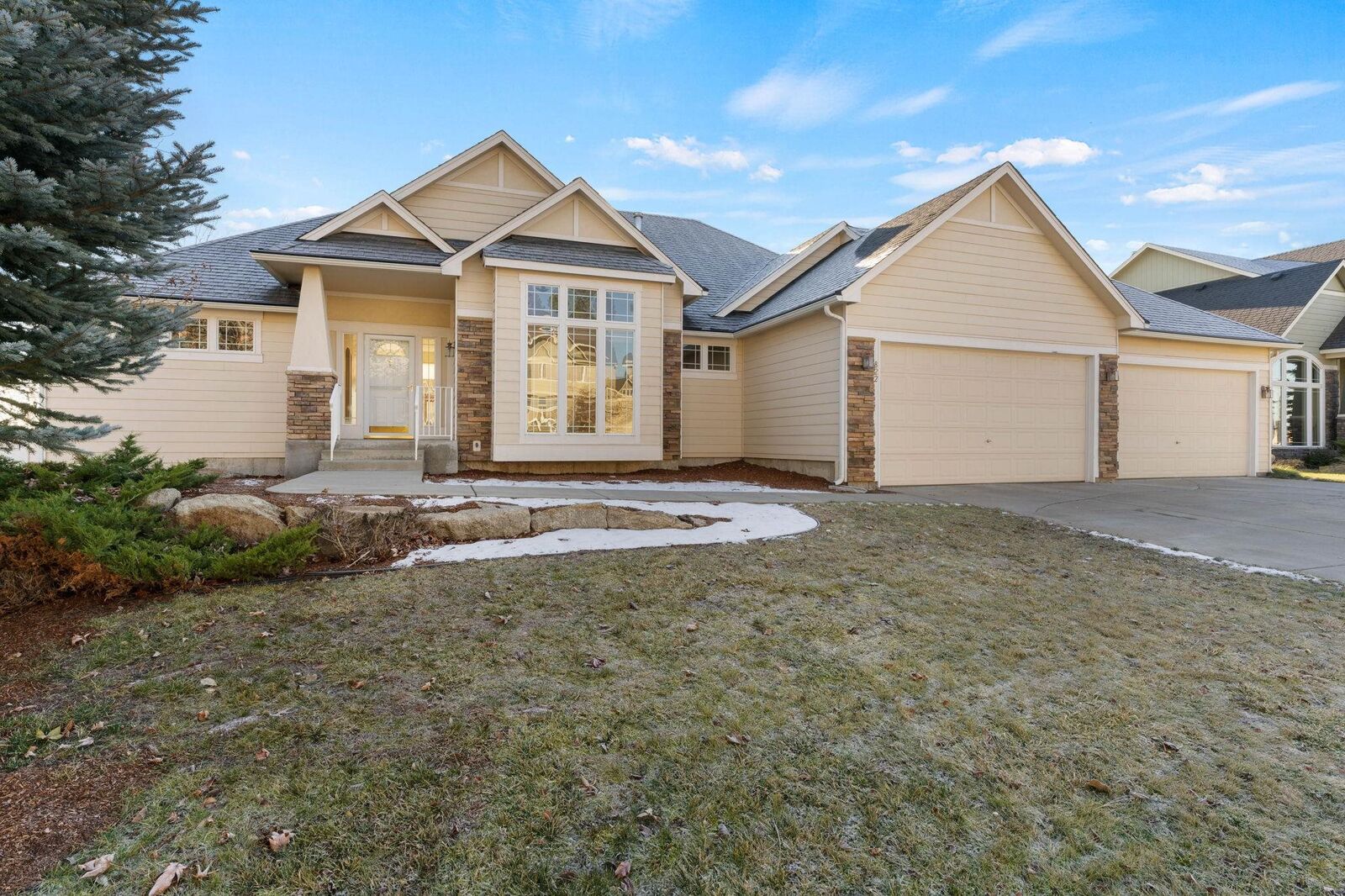 5 bed Colbert home for sale: 822 E Westcrest Rd, Colbert, WA 99005