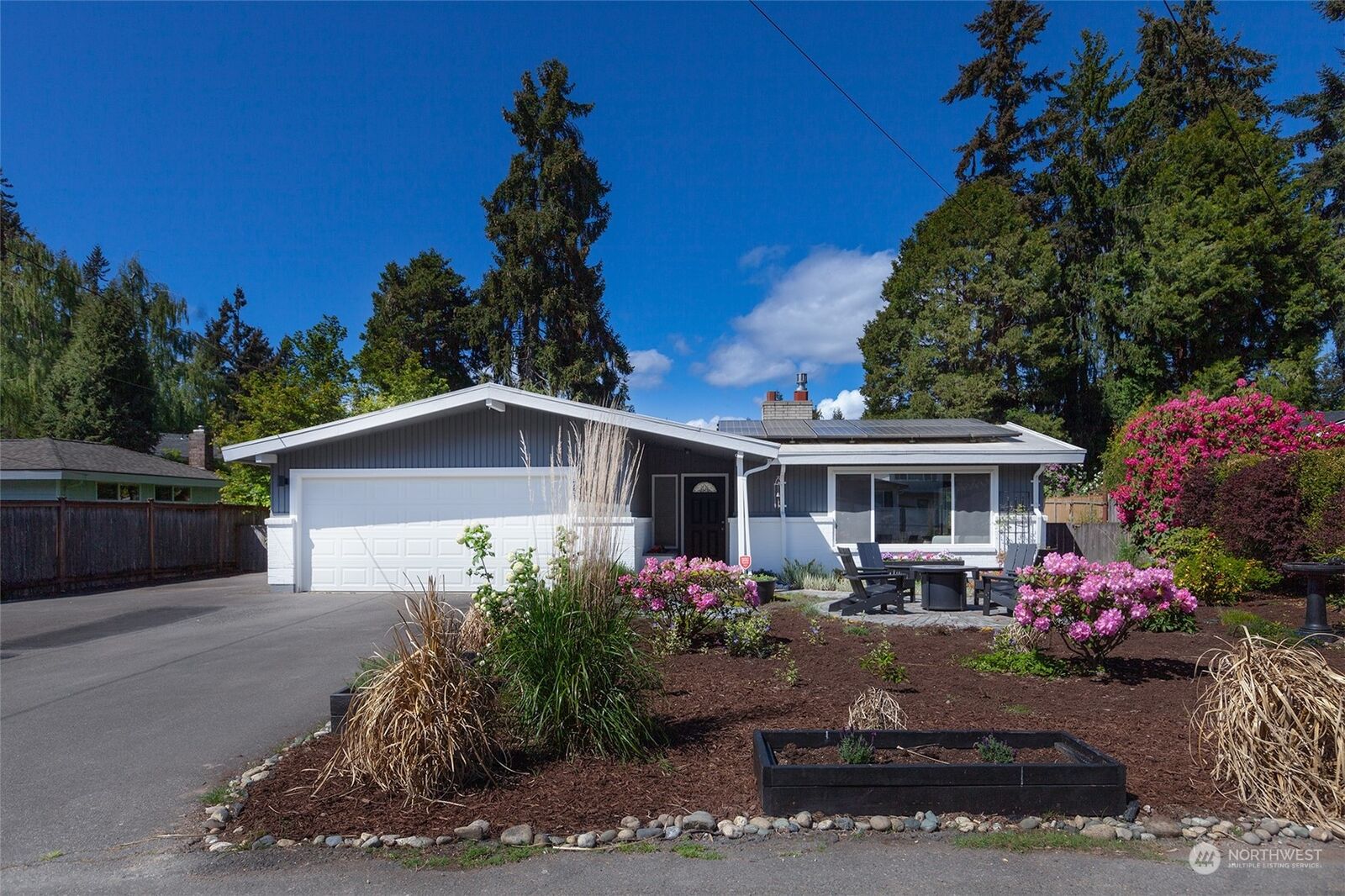 Home for sale in Edmonds: 7515 184th Place SW, Edmonds, WA 98026