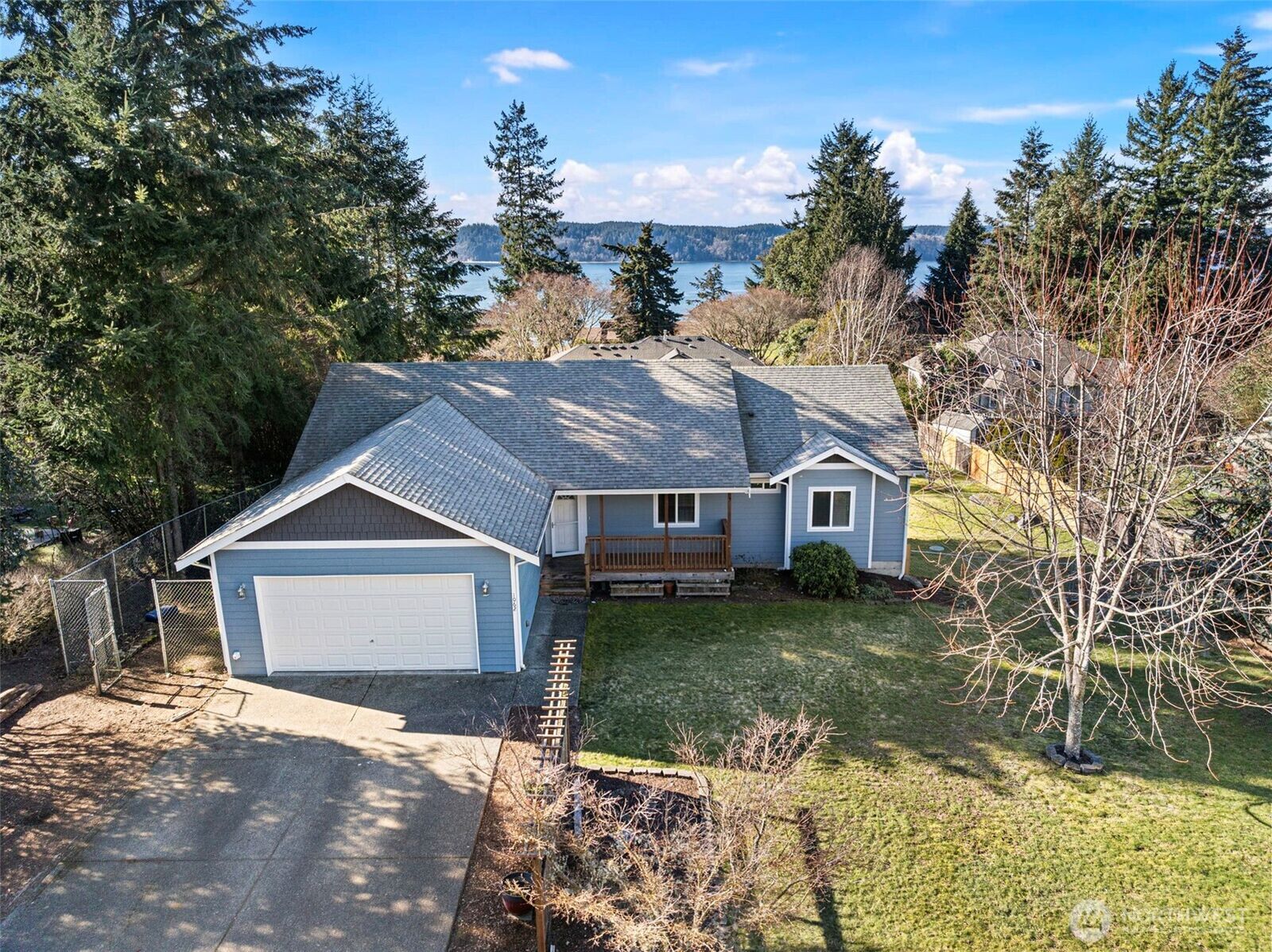 Home for sale in Fox Island: 1062 Potlatch Drive, Fox Island, WA 98333