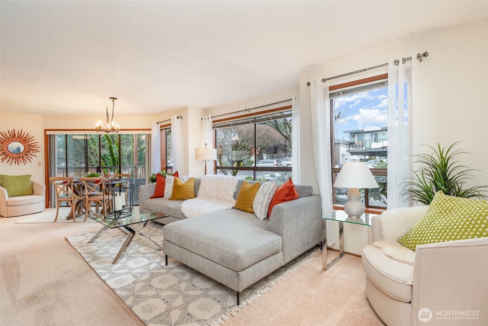 MLS#2338950: 15525 6th Avenue SW 3, Burien, WA 98166