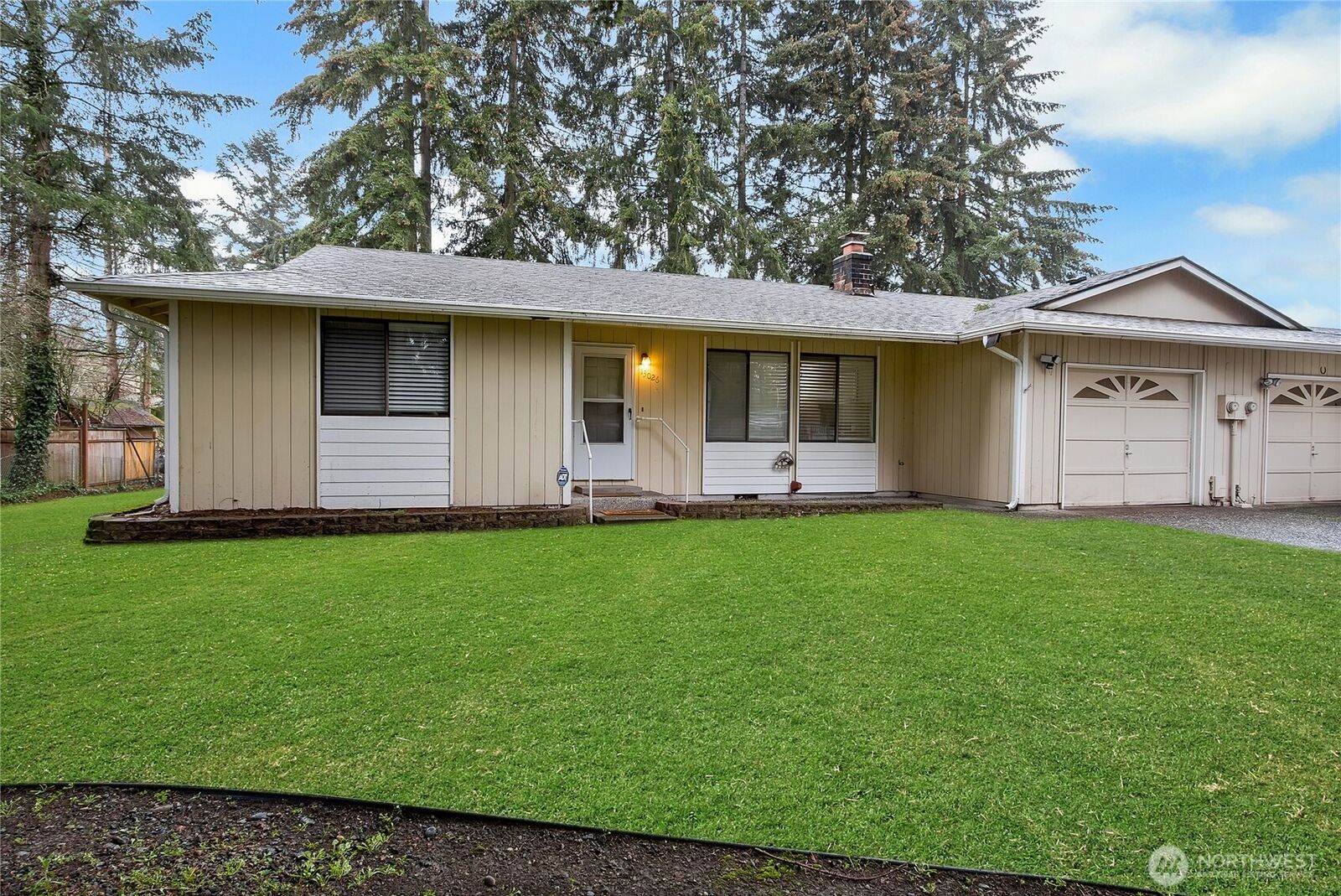 Home for sale in Tacoma: 13026 Tule Lake Avenue S, Tacoma, WA 98444