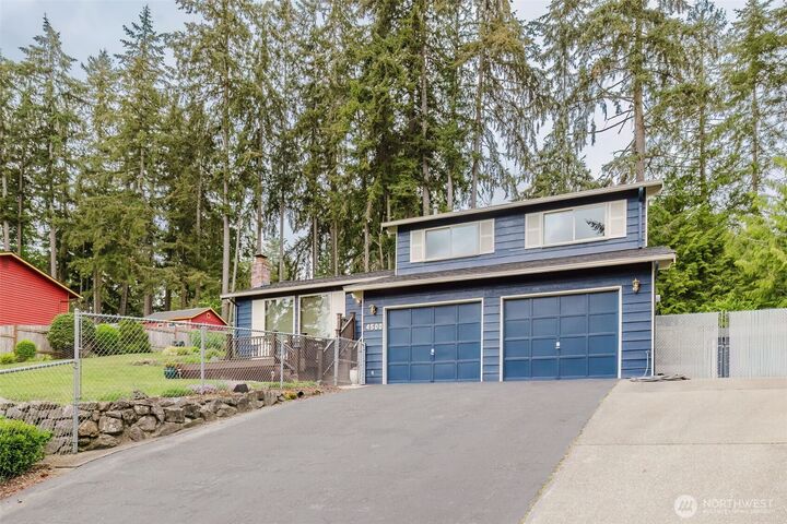 MLS#2374043: 4500 NW Cascade Street, Silverdale, WA 98383