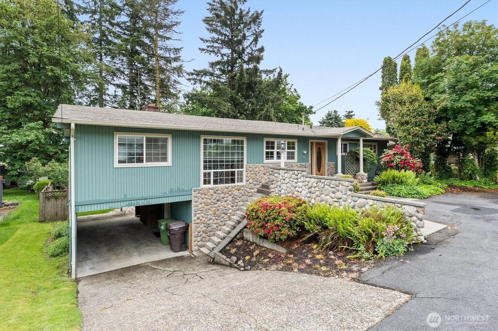 House for sale in Longview: 1302 Spruce Street, Longview, WA 98632