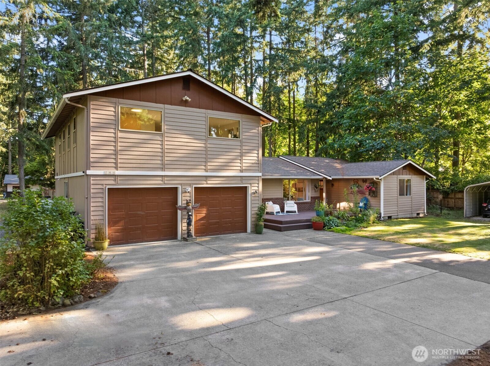 House for sale in Fox Island: 760 Island Boulevard, Fox Island, WA 98333