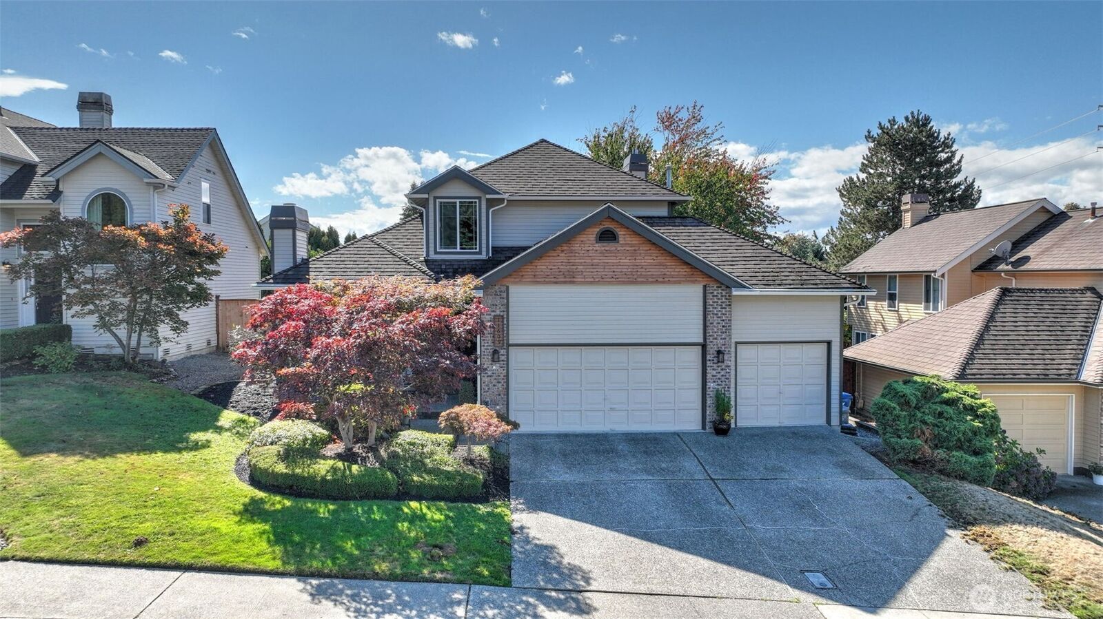 3 bed Kent home for sale: 11609 SE 228th Place, Kent, WA 98031
